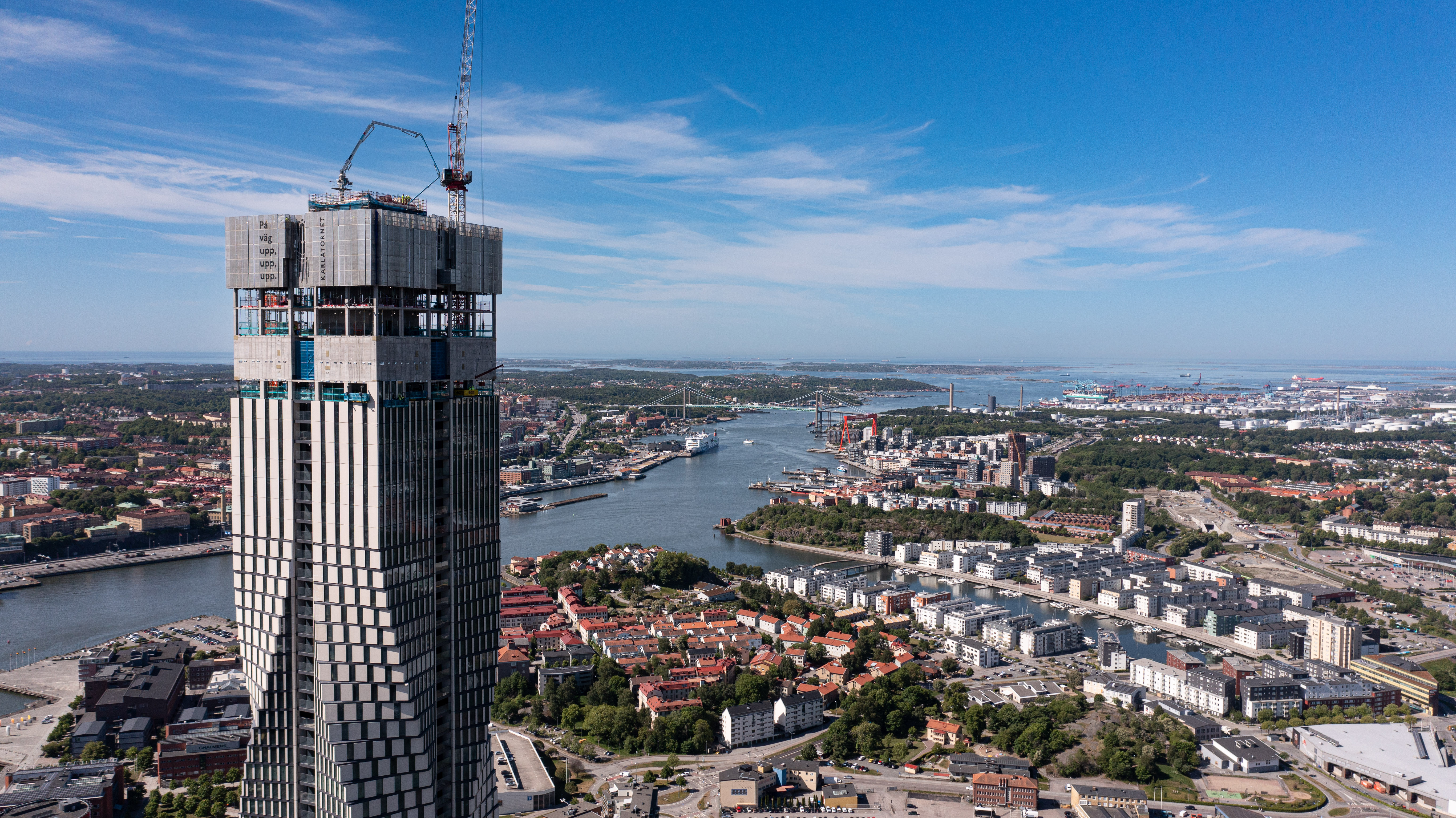 Innovative water installations in Scandinavia’s tallest building