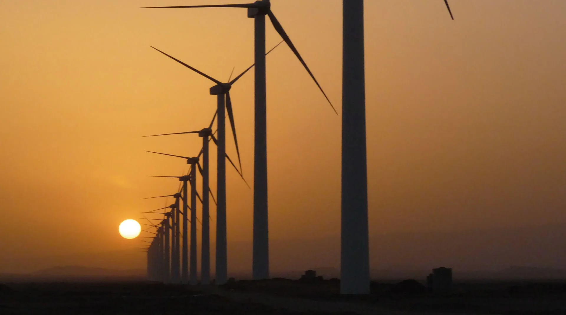 Quantum computers are the key to high-efficiency green energy